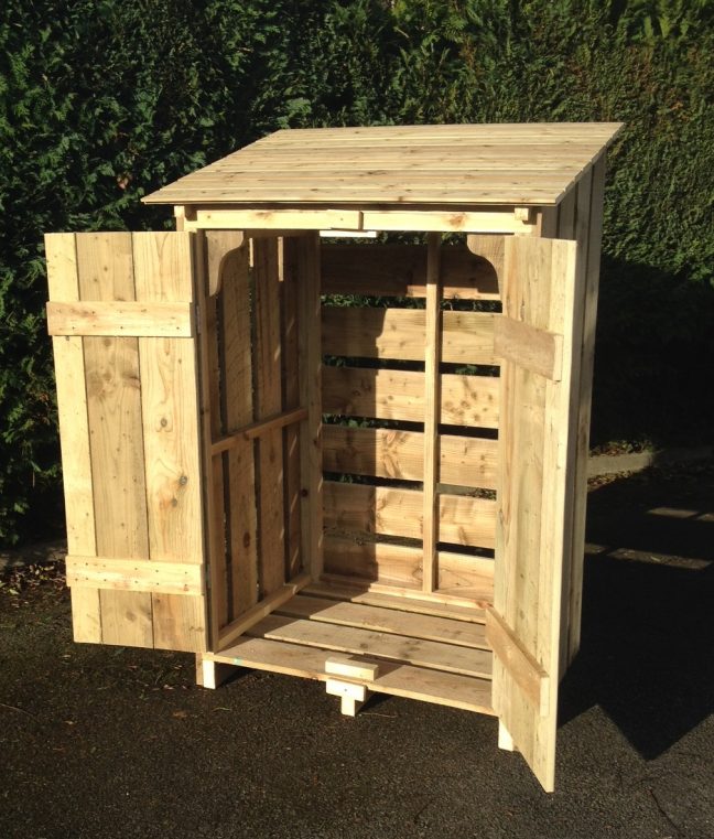 Log Store with Doors – Green Hen Works
